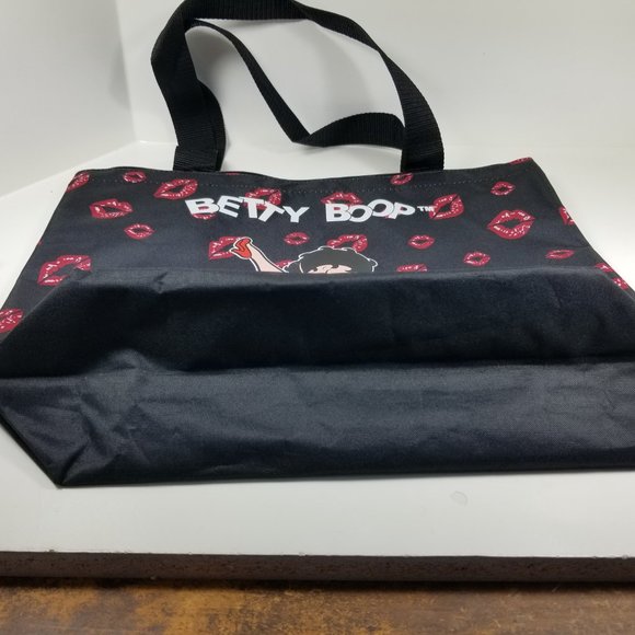 Betty Boop | Bags | Betty Boom 2 Pc Set Shoulder Bag And Coin Purse New ...